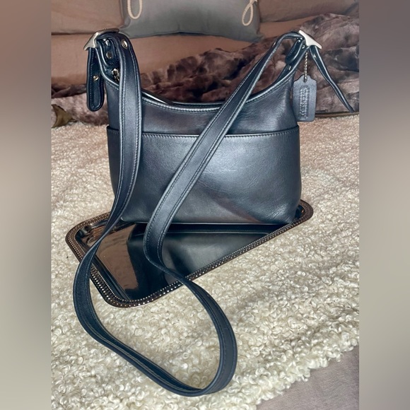 Coach | Bags | Vintage Coach Legacy Black Shouldercrossbody 936 Serial ...